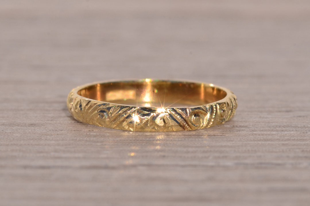 Hand Engraved Signed Larter Ring in Yellow Gold - Etsy