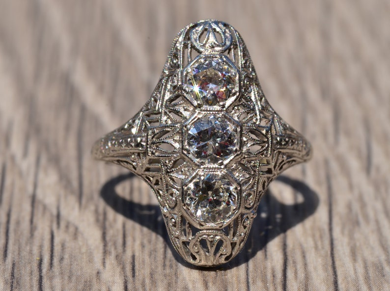 Three Stone Filigree Ring in White Gold - Etsy