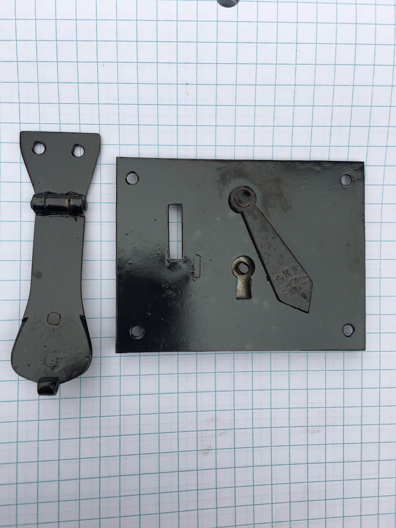 Antique Reproduction 17th-19th C. A2 Hasp Lock With Key and Forged Head ...