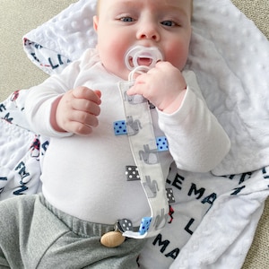 Baby Sensory Pacifier Clip Disney Winnie Pooh Blue Moon Stars Clouds ...