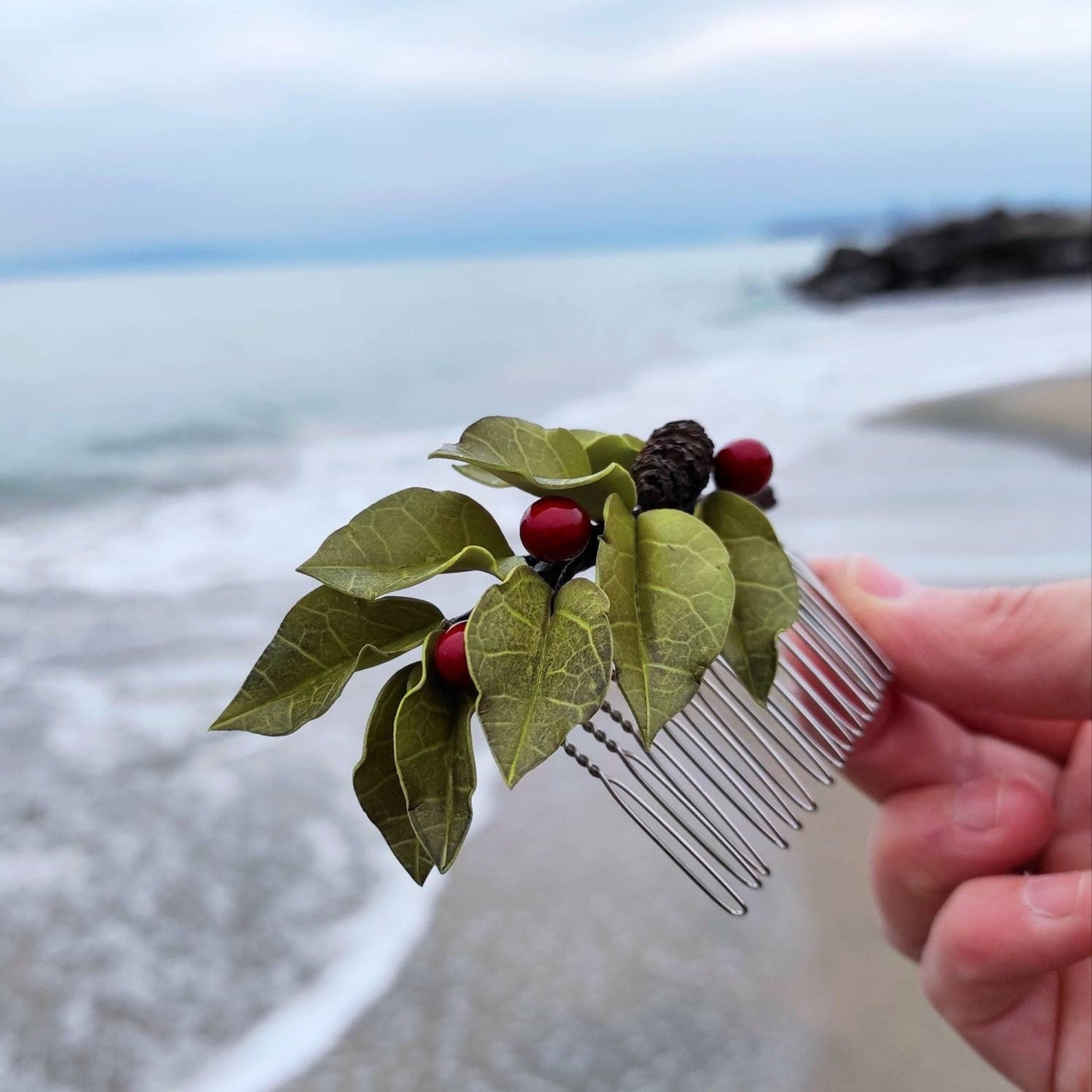 Winter Hair Comb With Natural Pine Cone and Red Berries, Christmas ...