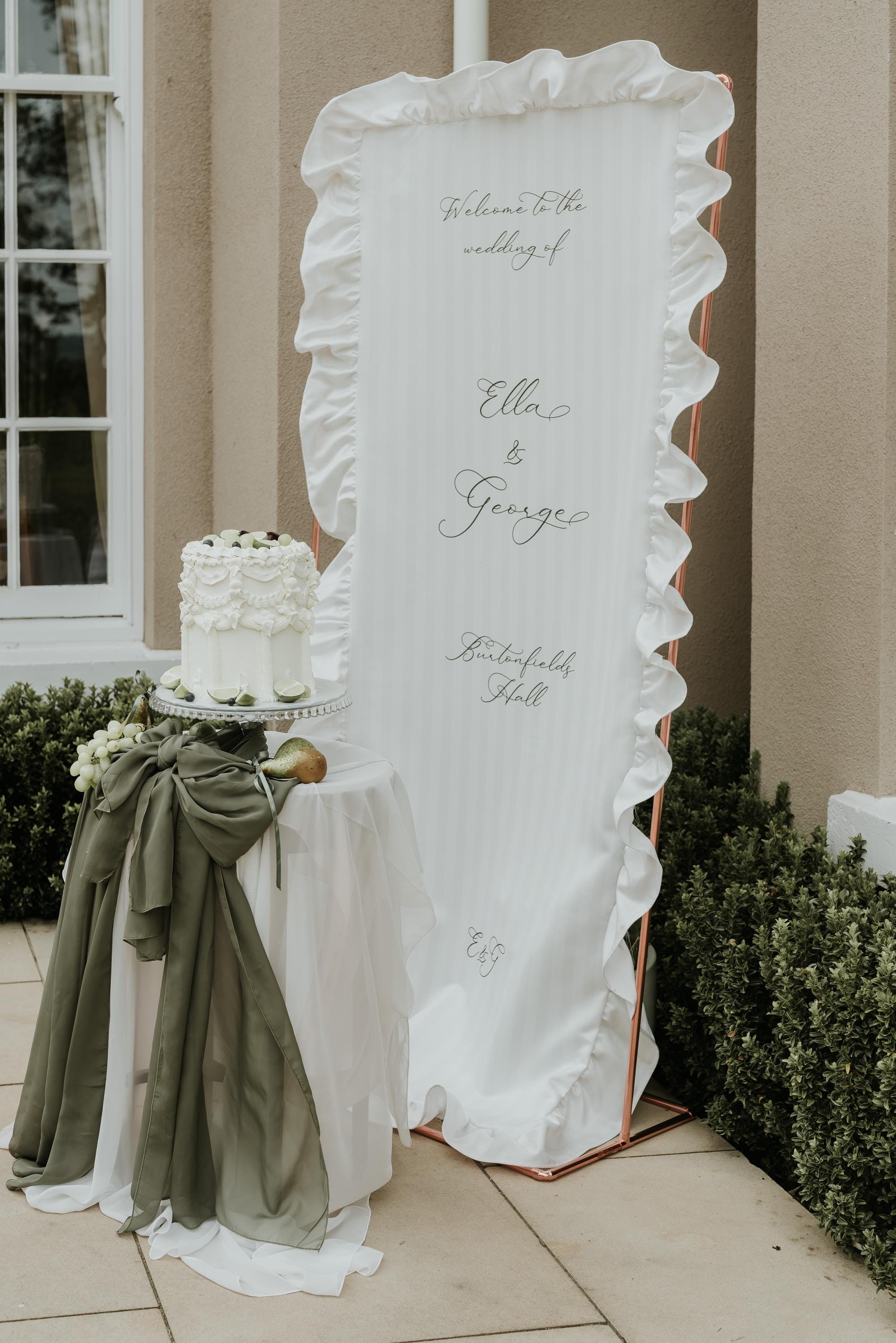 Personalized Wedding Fabric Banner: Ruffle Edge, Custom Colors & Fonts ...