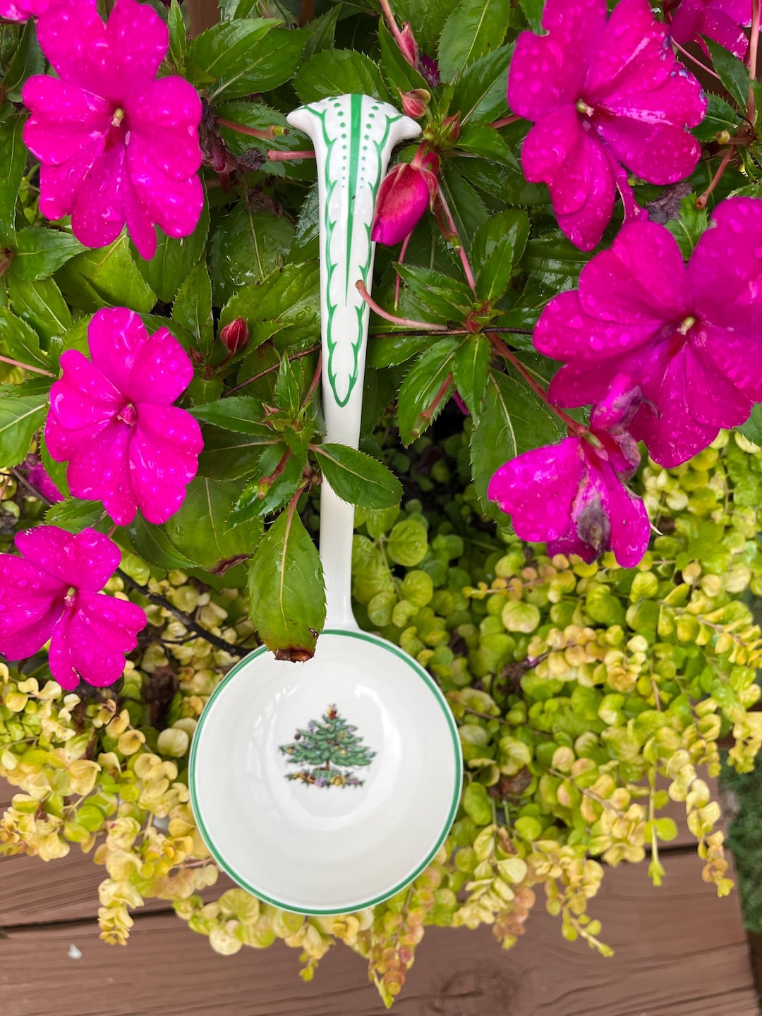 Spode Christmas Tree Punch Ladle 10.5 Long Made in England Green Trim ...