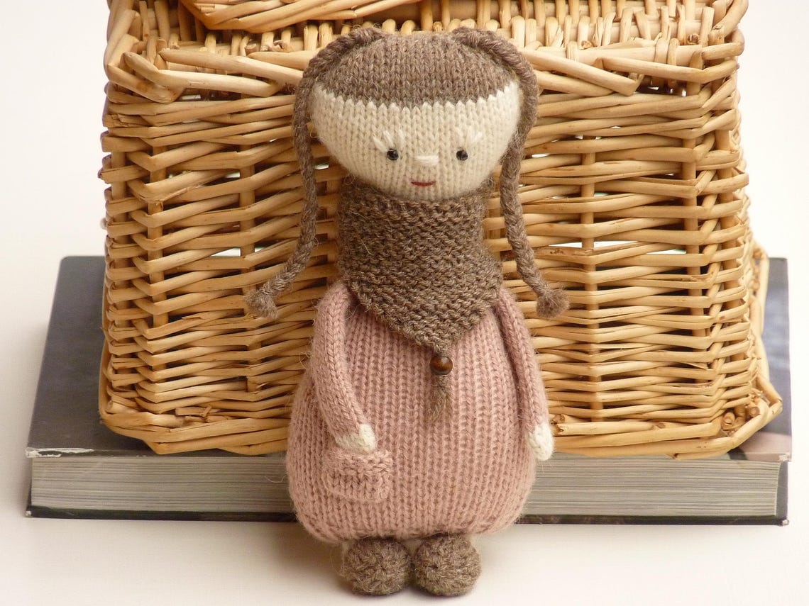 Rosamunda Doll Toy KNITTING PATTERN - Etsy
