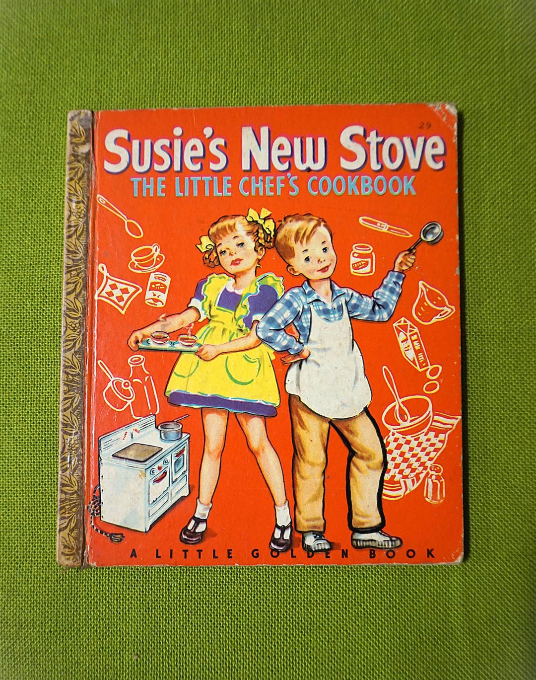 Susie's New Stove - the Little Chef's Cookbook - Little Golden Books ...