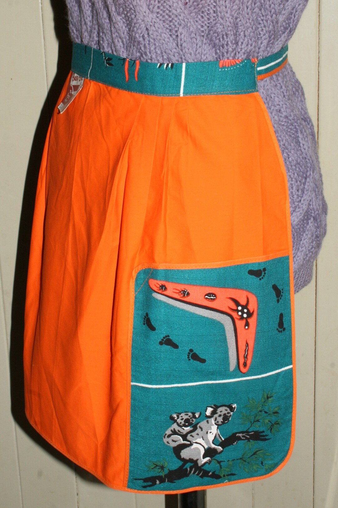 Vintage Busy Bee Apron - With Aboriginal Print Fabric and Original ...