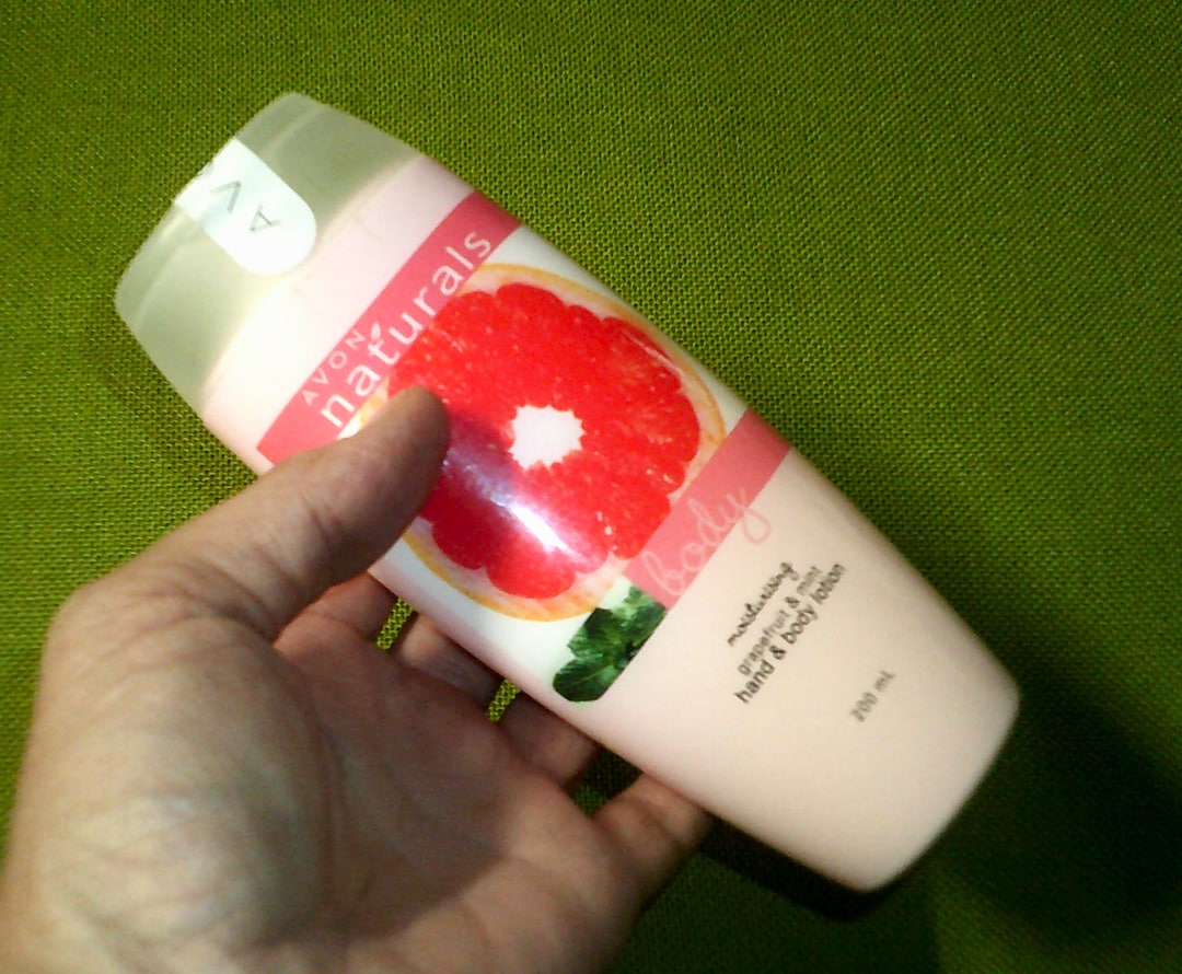 Vintage Avon - Avon Naturals Moisturising Grapefruit and Mint Hand and ...