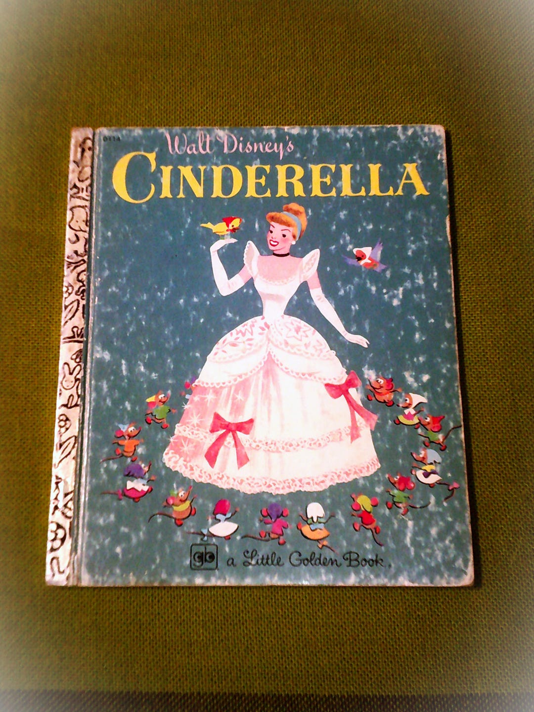 Walt Disney's Cinderella Little Golden Books 1975 Vintage Golden Book ...