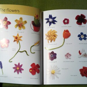 Knitted Flowers - 20 to Make by Susie Johns - Knitted Flower Pattern ...