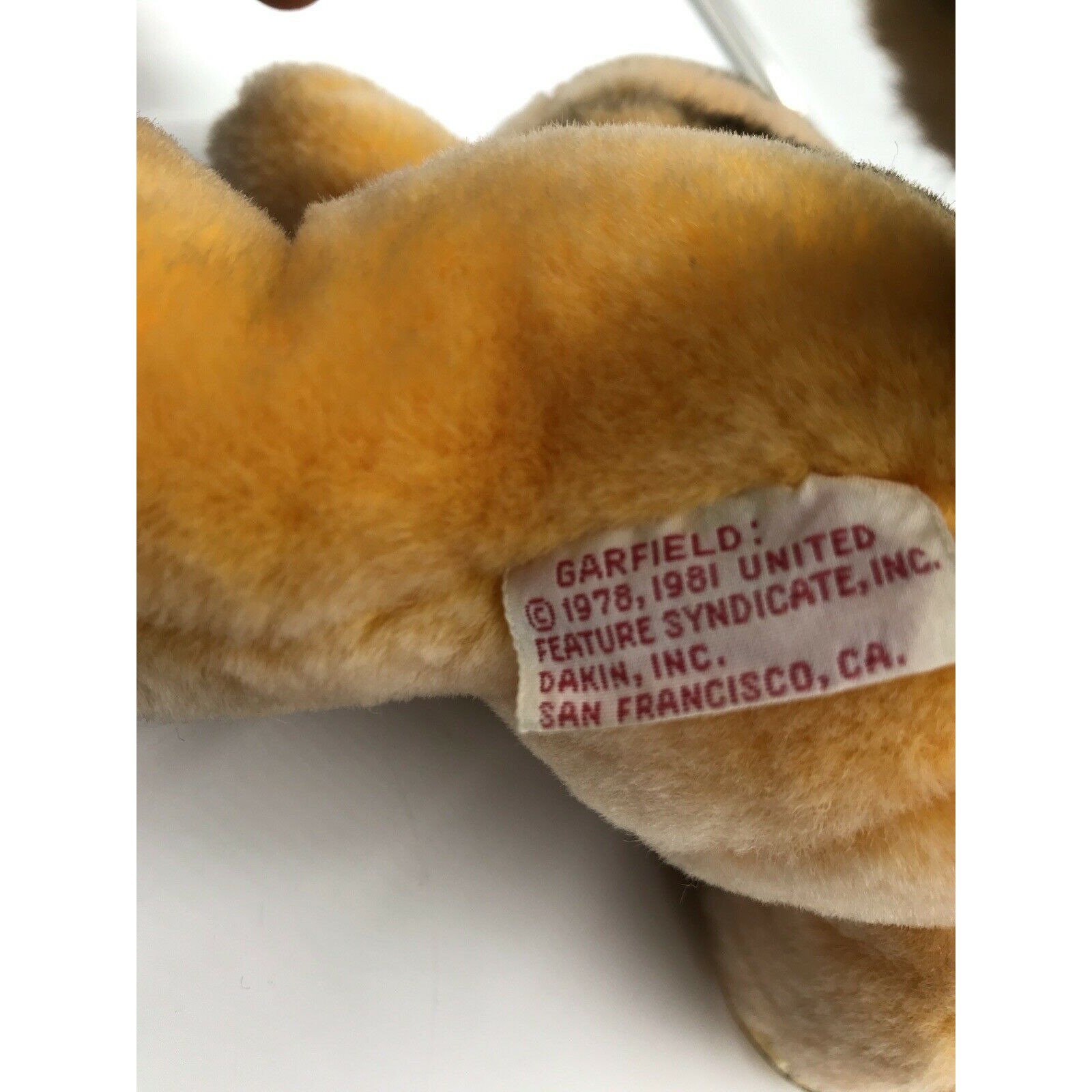 Vintage 1981 Garfield Hang on Window Cling Dakin Suction Cup Attack Cat ...