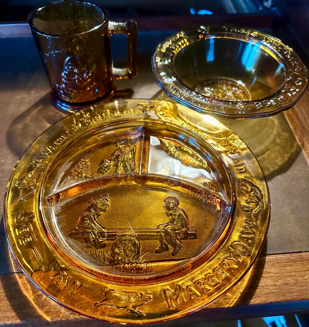 Adorable Vintage Tiara Amber Glass Mother Goose Nursery Rhymes Children ...