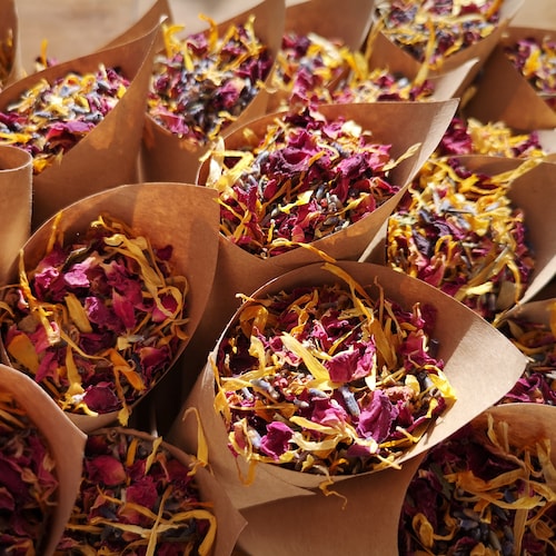 Biodegradable Confetti Dried Flowers Petals Wedding Confetti - Etsy