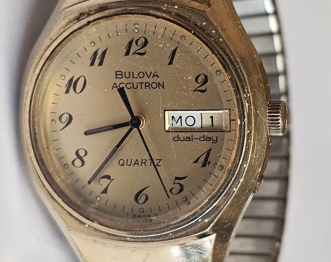 Vintage Mens Bulova Accutron Dual Day Quartz Watch - Etsy