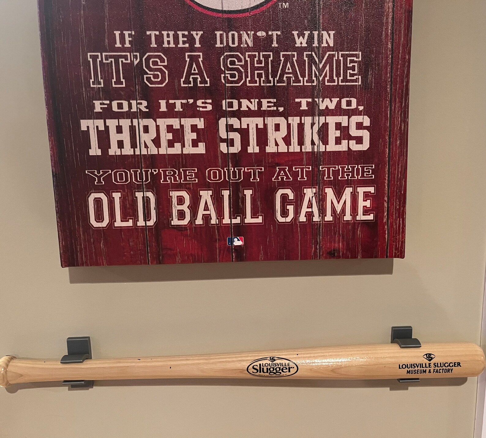 Mini Bat Wall Display Mount set of 2 - Etsy