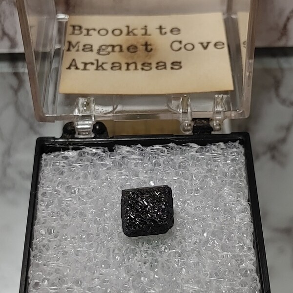 Brookite - Etsy