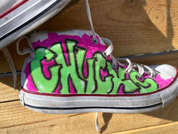 Custom hand painted white Converse all stars mens 8 w… - Gem