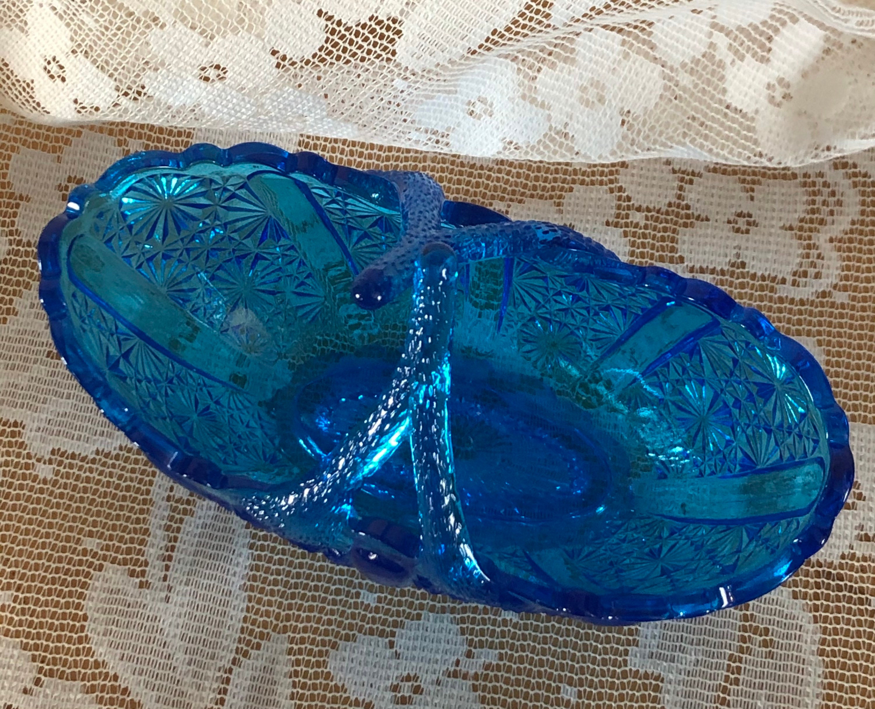 Fenton, Daisy and Button, Colonial Pattern Small Glass Boat-shaped ...