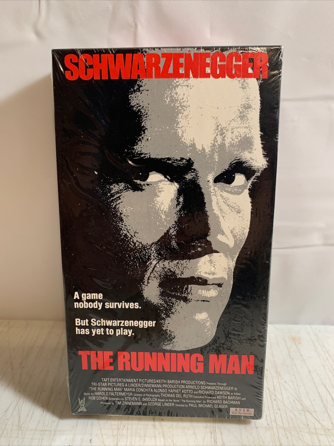 The Running Man (VHS, 1987) Arnold Schwarzenegger, Stephen King VESTRON ...
