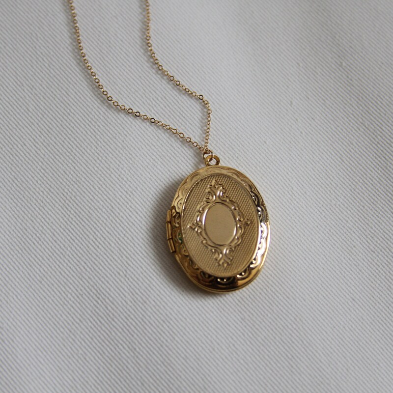 Simple Gold Locket - Etsy