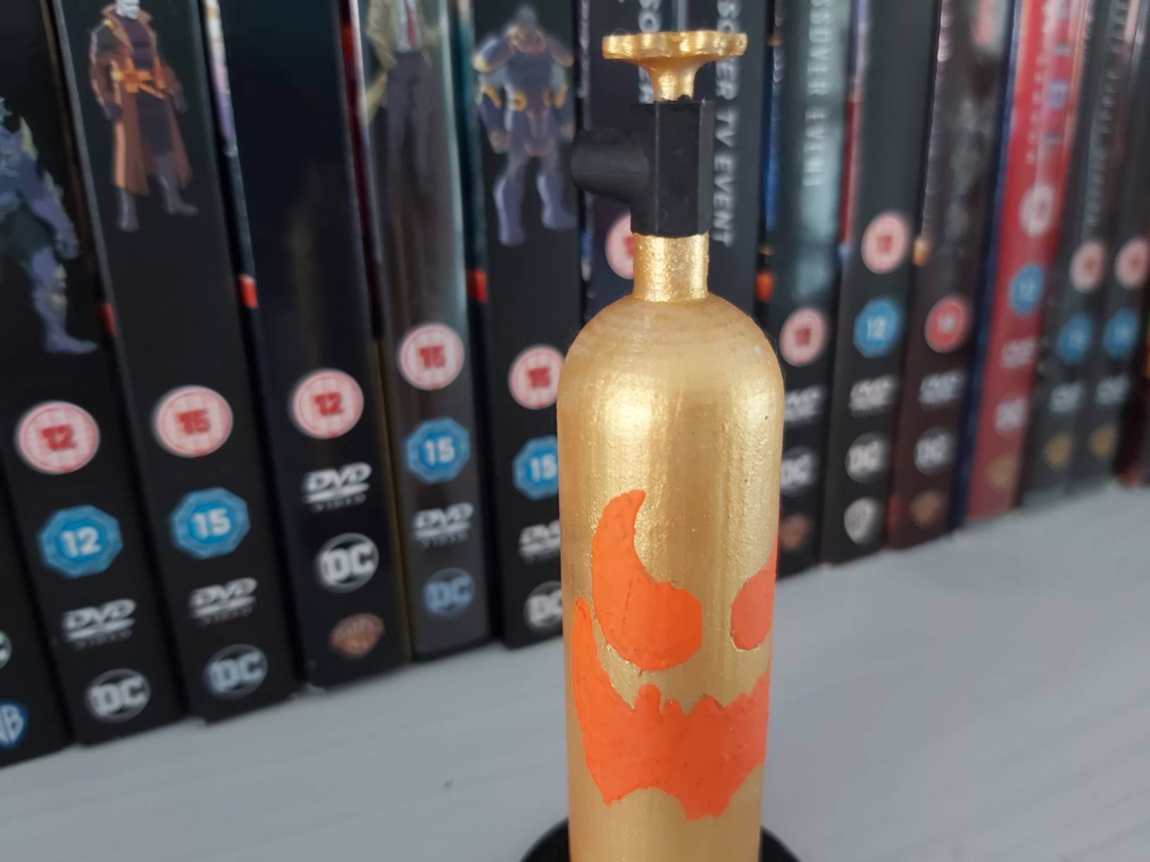 Joker Gas & Scarecrow Gas Cannisters 3D Printed and Hand - Etsy