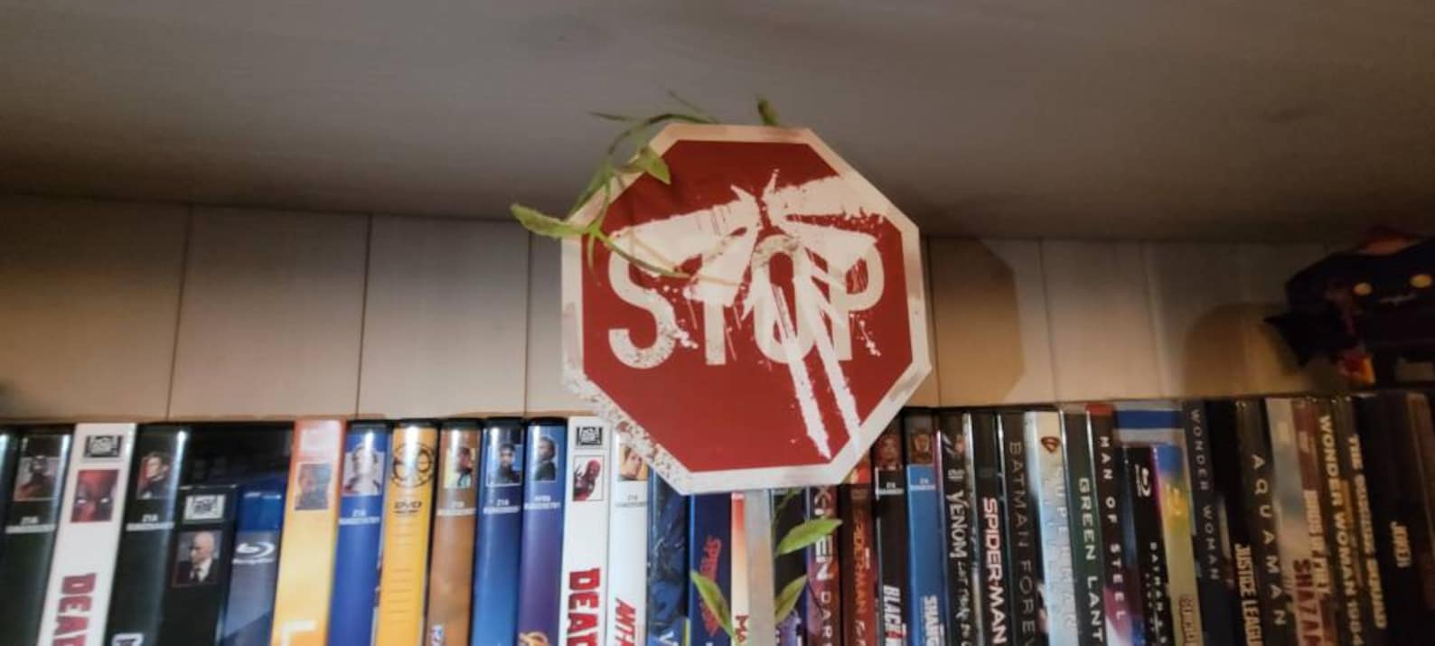 The Last of Us - Firefly Stop Sign - Etsy UK