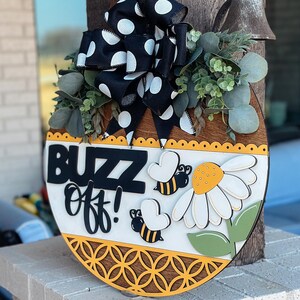 Buzz off Bee Door Hanger SVG Laser Cut File, Honeybee Daisy Round Sign ...