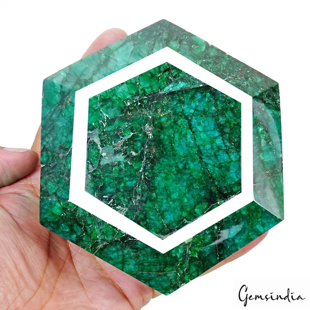 4350 Ct Natural Green Emerald Earth-mined Hexagon Cut Museum Grade ...