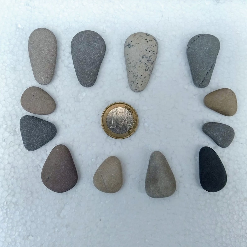 12 Teardrop Shaped Pebbles Triangle Flat Pebbles Pebble Art - Etsy