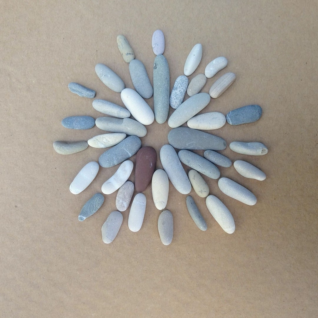 40 Flat and Raw Thin Stone Fingers Pebbles Small Stone - Etsy