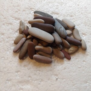 40 Flat and Raw Thin Stone Fingers, Pebbles Small Stone Sticks, Oblong ...