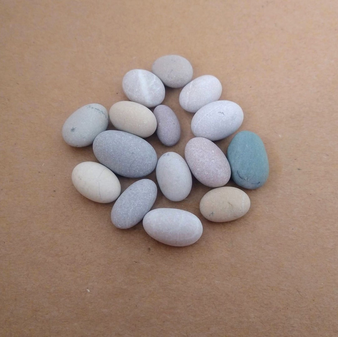 15 Small Olive-shaped Pebbles, Stone Jordan Almonds, Smooth Oval Full ...