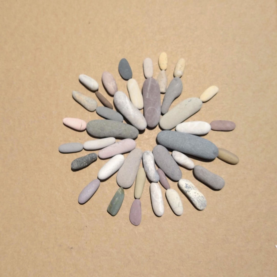 40 Flat and Raw Thin Stone Fingers Pebbles Small Stone - Etsy
