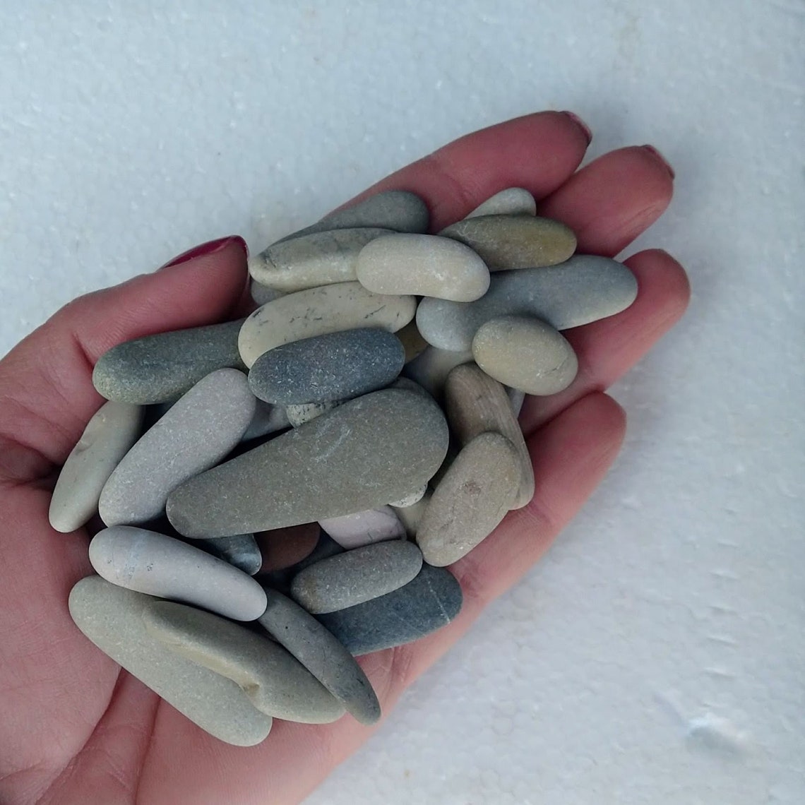 40 Flat and Raw Thin Stone Fingers Pebbles Small Stone - Etsy