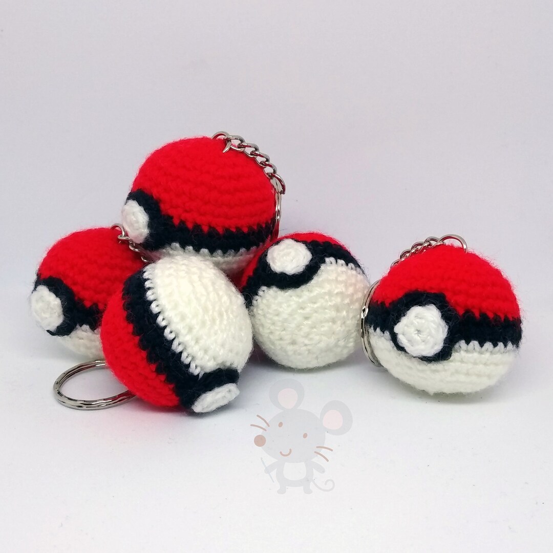 Pokéball. Pokemon. Pokémon Go. Key Ring. - Etsy