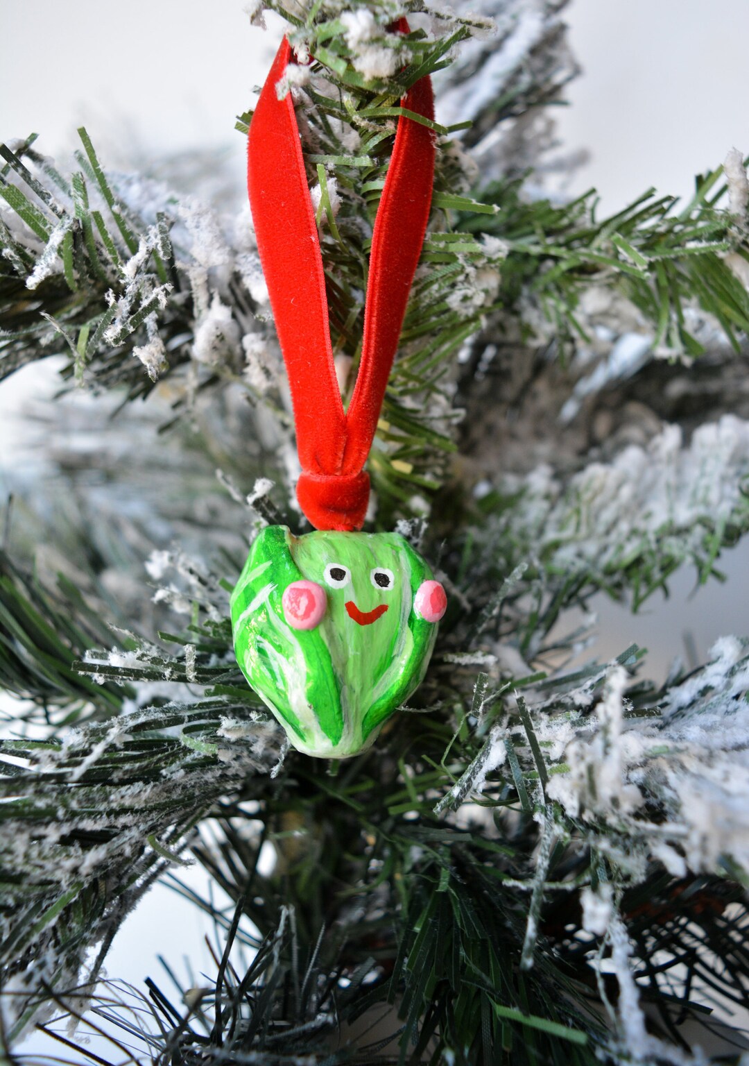 Festive Brussel Sprout Shaped Christmas Baubles, Cute Funny Sprouts ...