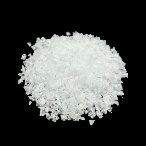 Cyprus Natural Pyramid Sea Salt Flakes 25g(0.9oz) - 1.95kg(68.8oz ...