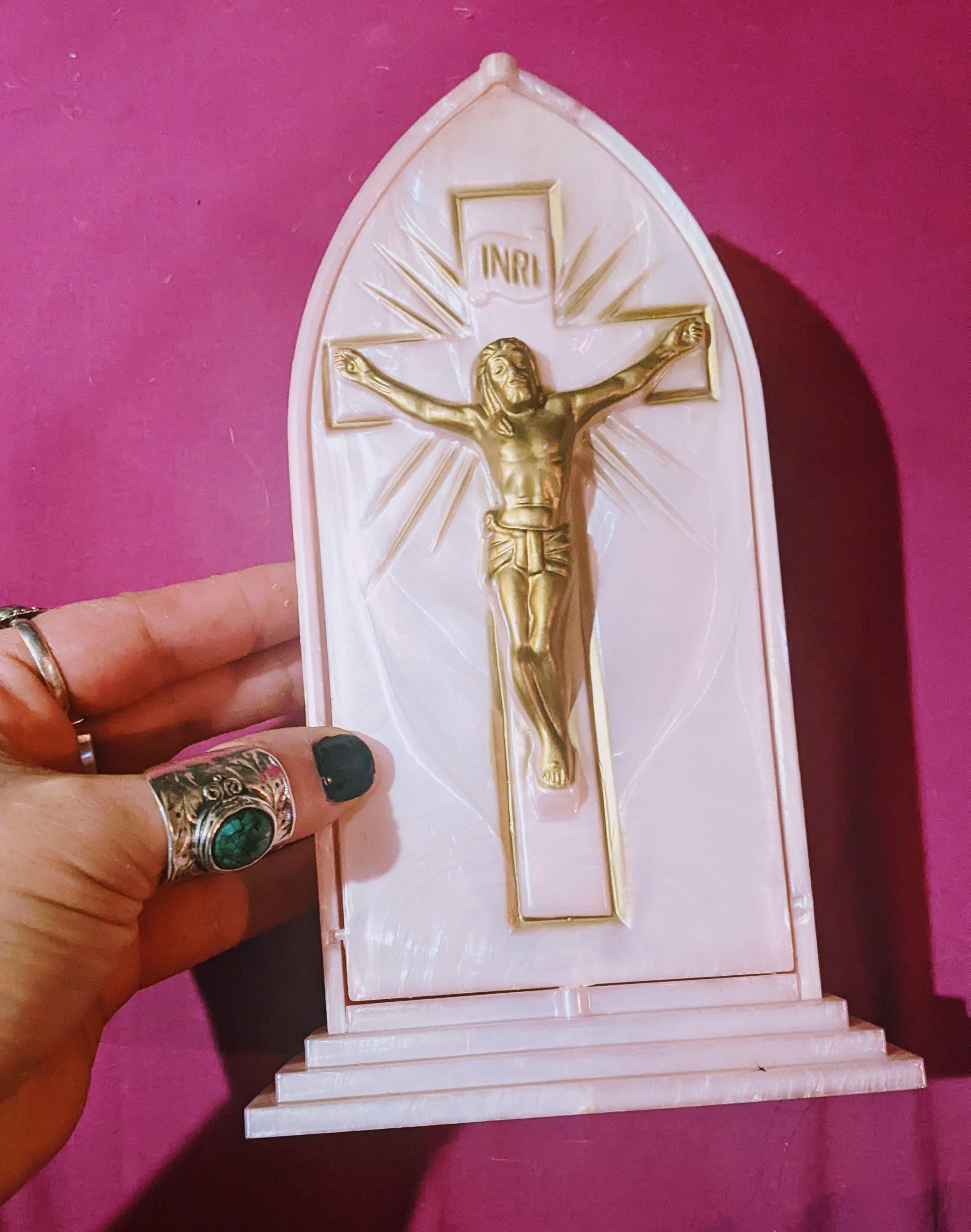 Vtg 1950s/60s Pink Lucite Crucifix Jesus Religious Alter One of a Kind ...