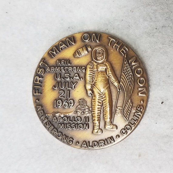 Apollo 11 Moon Landing Commemorative Coin