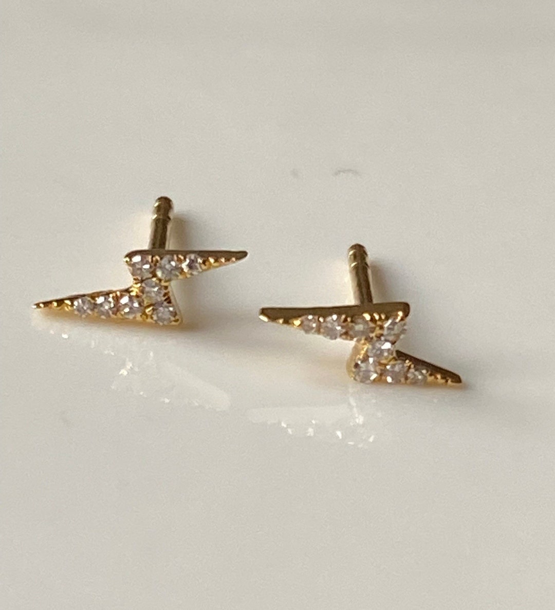 14kt Solid Yellow Gold and Genuine Diamond Lightening Bolt Stud Earring ...