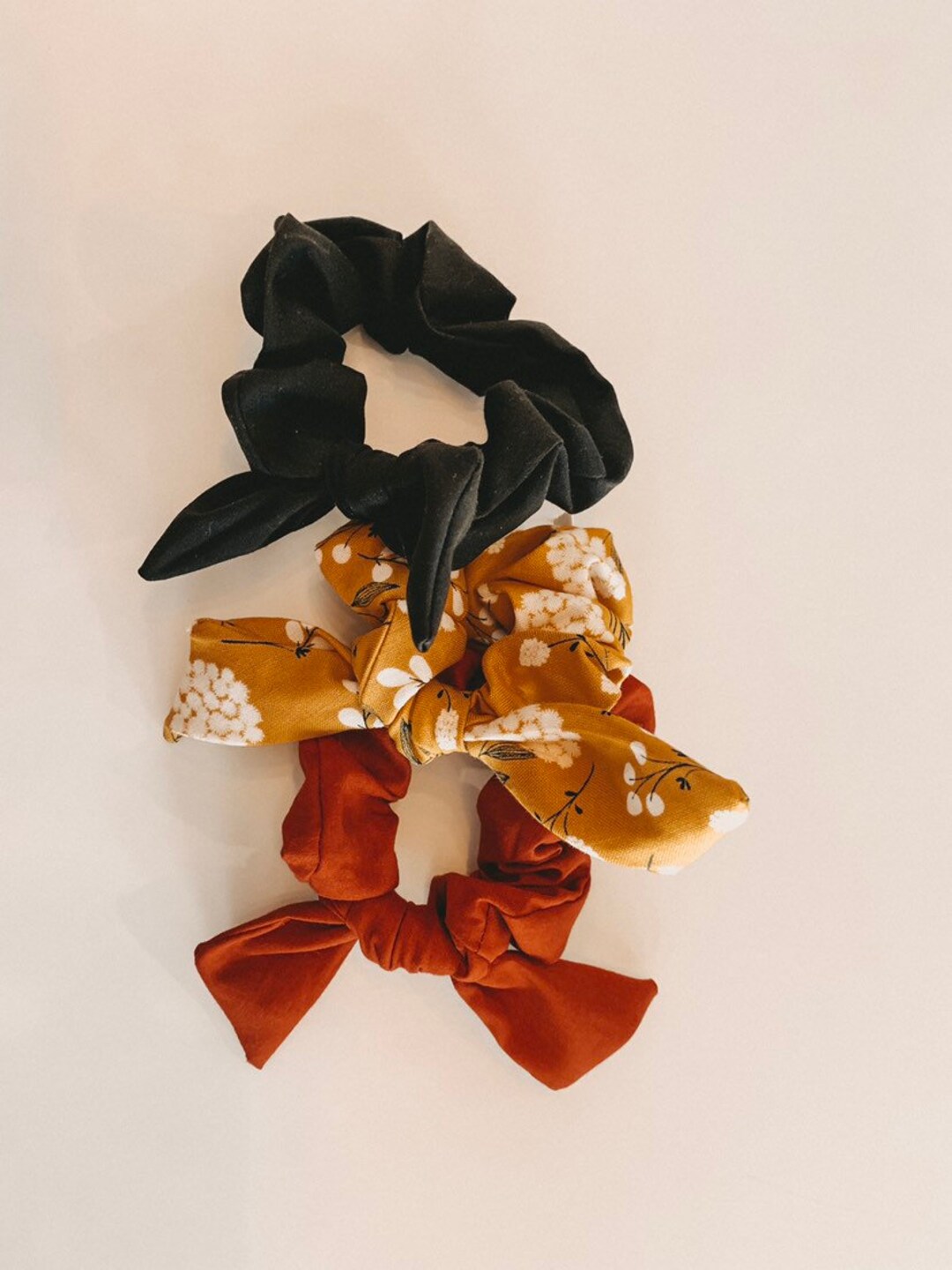 Vintage Style Hair Scrunchies Scrunchie Combo Pack, Mustard Ponytail ...