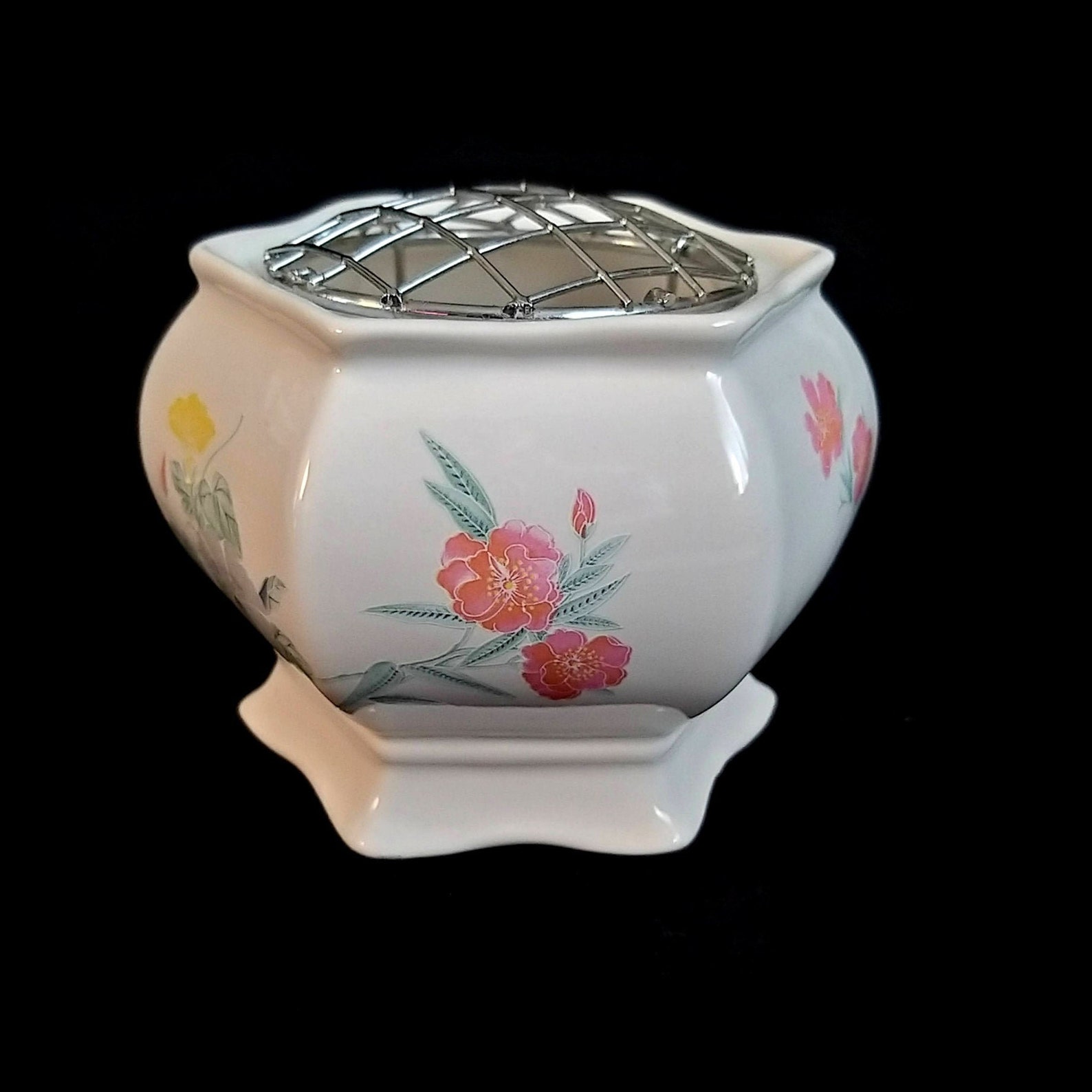 Vintage 1988 Ringtons Wade Pottery Small White Floral Footed - Etsy