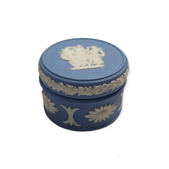 Figurines & Knick Knacks Wedgwood blue jasperware pale blue candy box ...