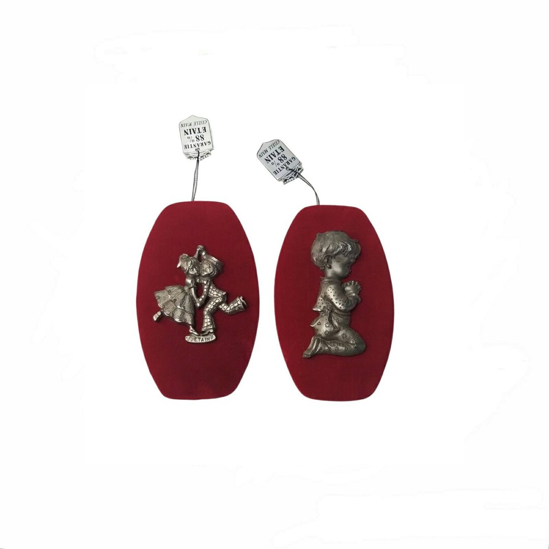 Vintage Pewter Les Etains Du Galion 3D Red Velvet Base Wall Plaque ...