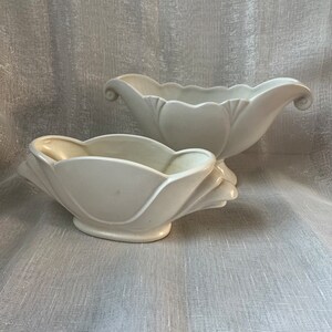 Vintage Art Deco Bretby Pottery White Classical Ribbed Rose Bowl Urn ...