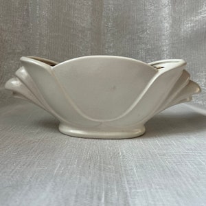 Vintage Art Deco Bretby Pottery White Classical Ribbed Rose Bowl Urn ...