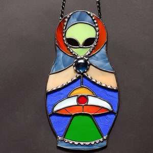 UFO Suncatcher, Ufo Stained Glass, Stained Glass Window Hangings ...