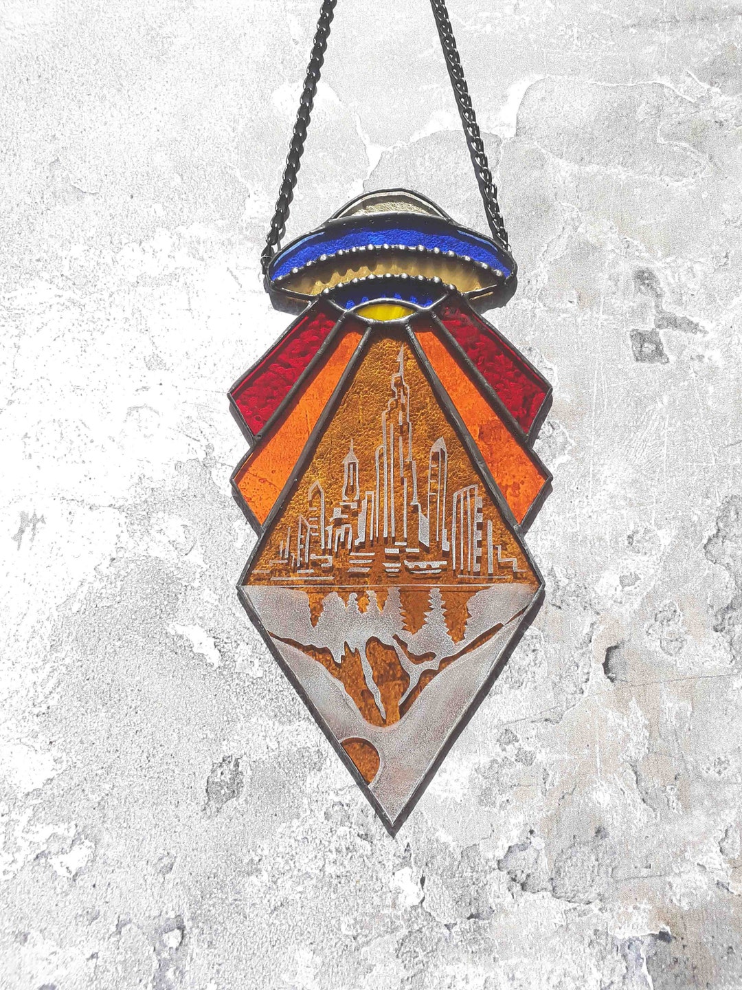 UFO Suncatcher, Ufo Stained Glass, Stained Glass Window Hangings, Alien ...