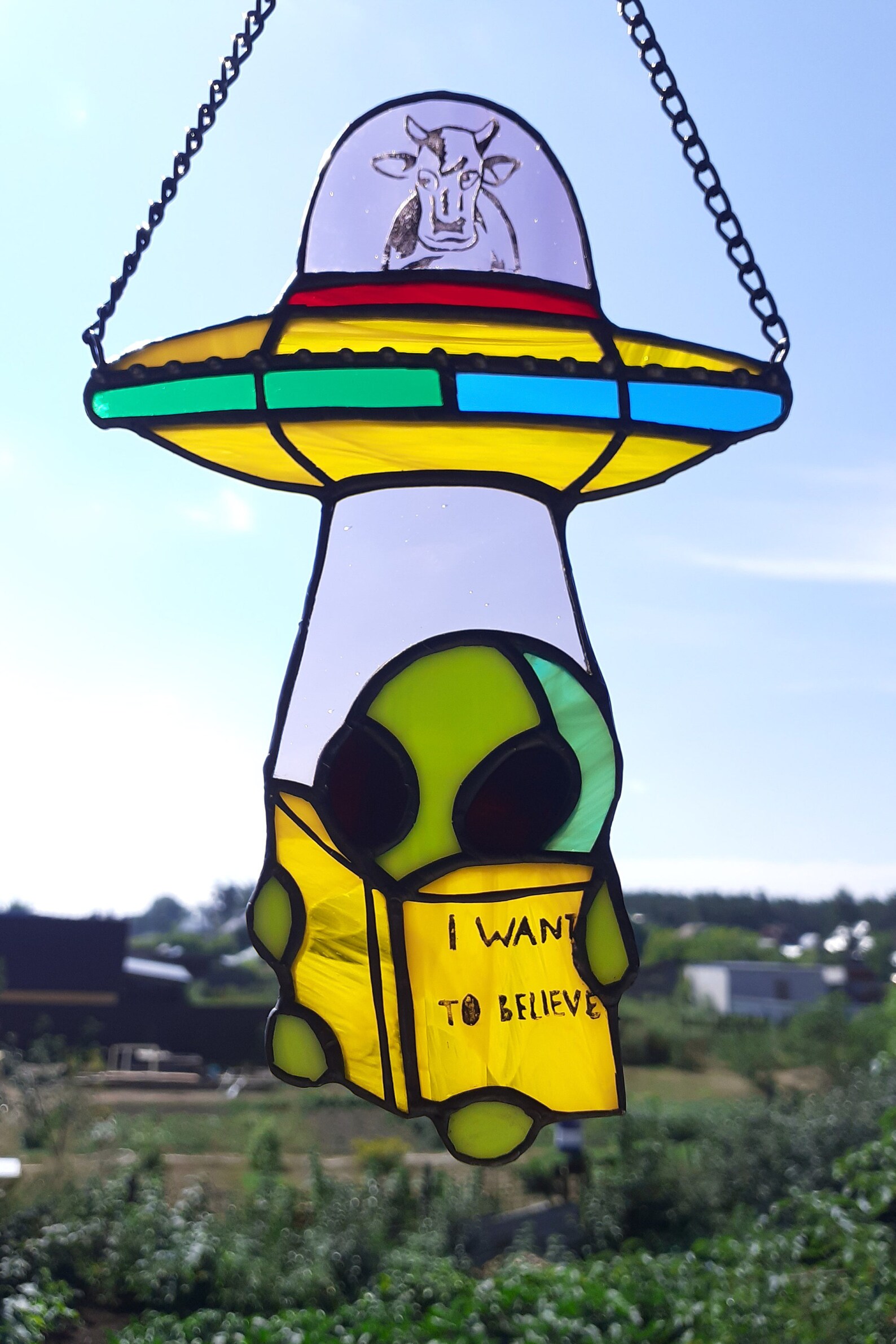 UFO Stained Glass, Stained Glass Window Hangings, Ufo Suncatcher, Alien ...