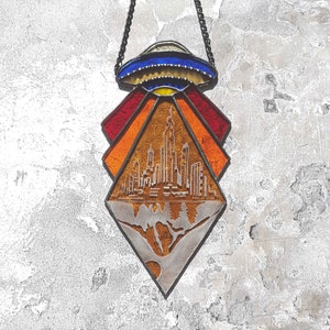 UFO Suncatcher, Ufo Stained Glass, Stained Glass Window Hangings, Alien ...