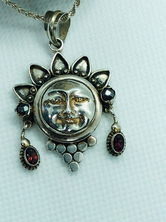 Vintage Sterling Silver Sun Face Pendant Necklace. - Gem